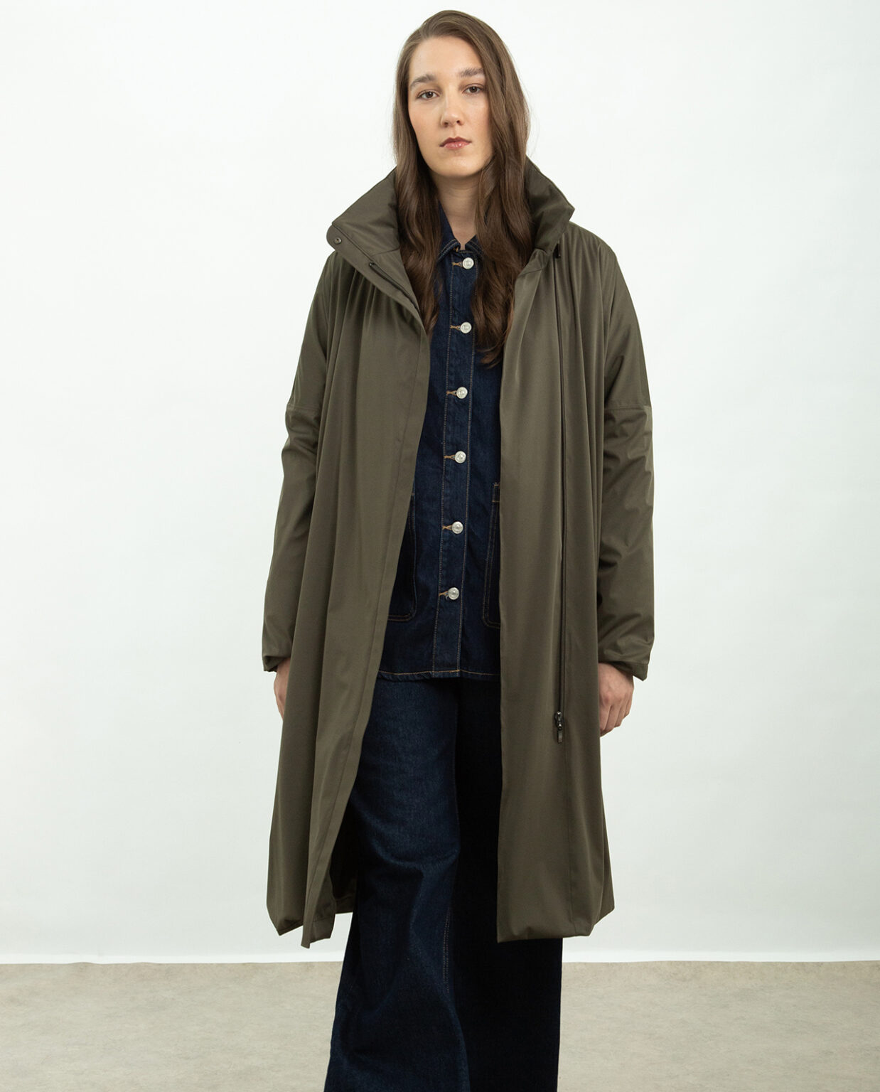 York Races Style Guide: Waterproof Trench Coat for All Weather