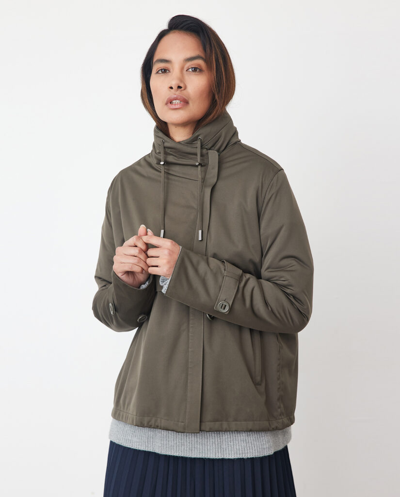 Discover ladies short rain jackets from | Protected Species